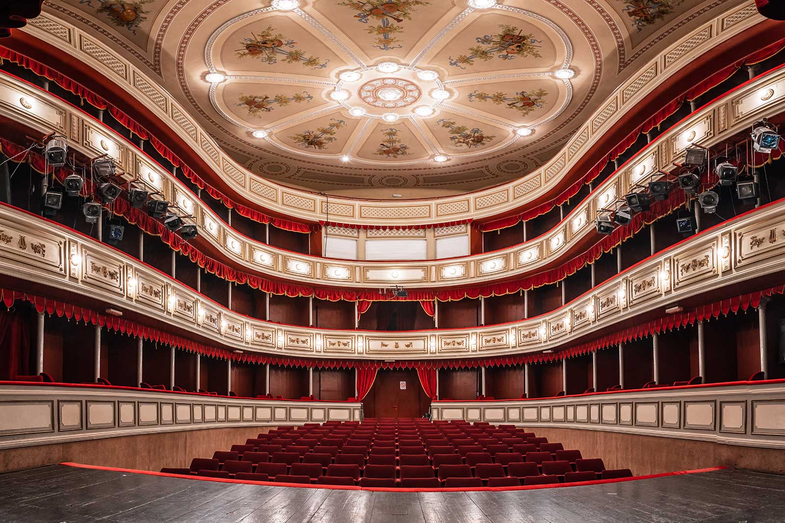 10 Best Theatres in Boston - Where to See a Show or a Play in Boston ...