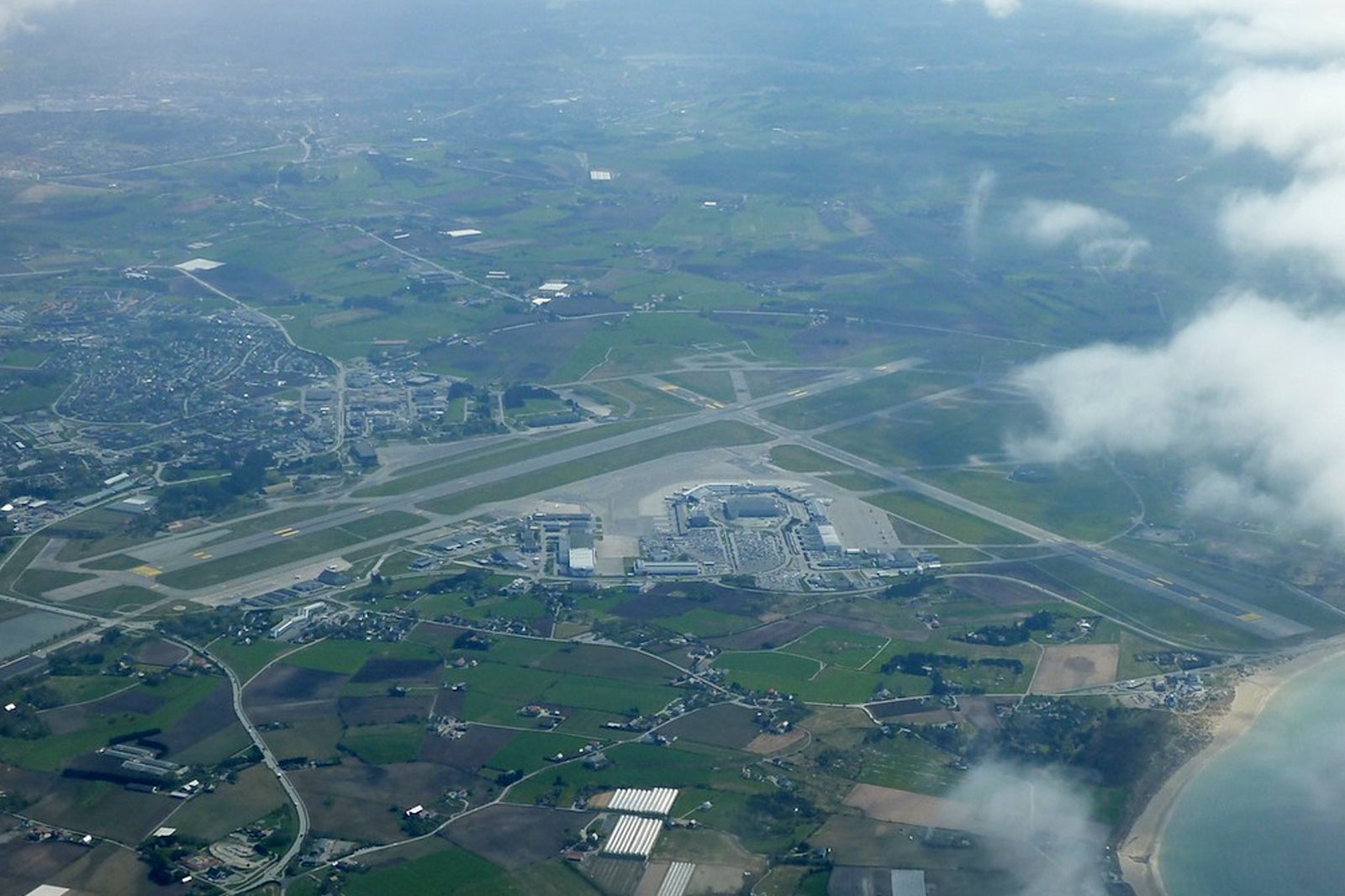 Stavanger lufthavn - En oversiktlig og moderne flyplass i Norges ...
