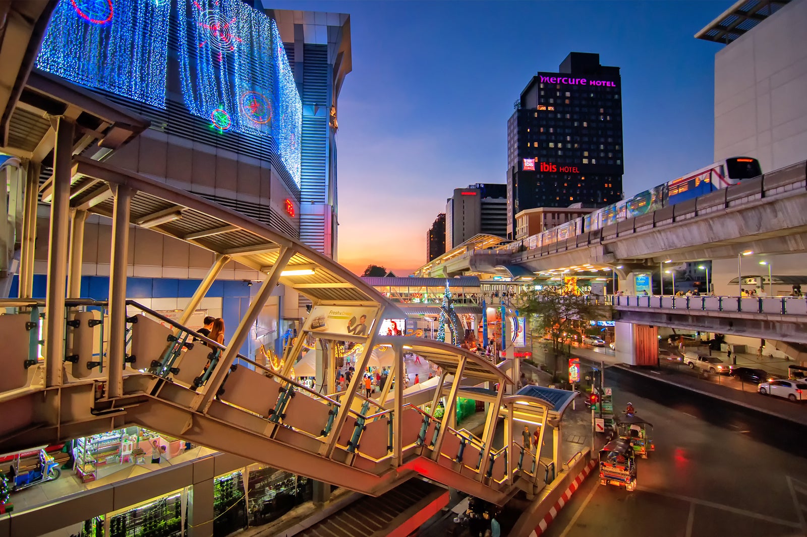 Nightlife in Siam - Siam travel guide – Go Guides