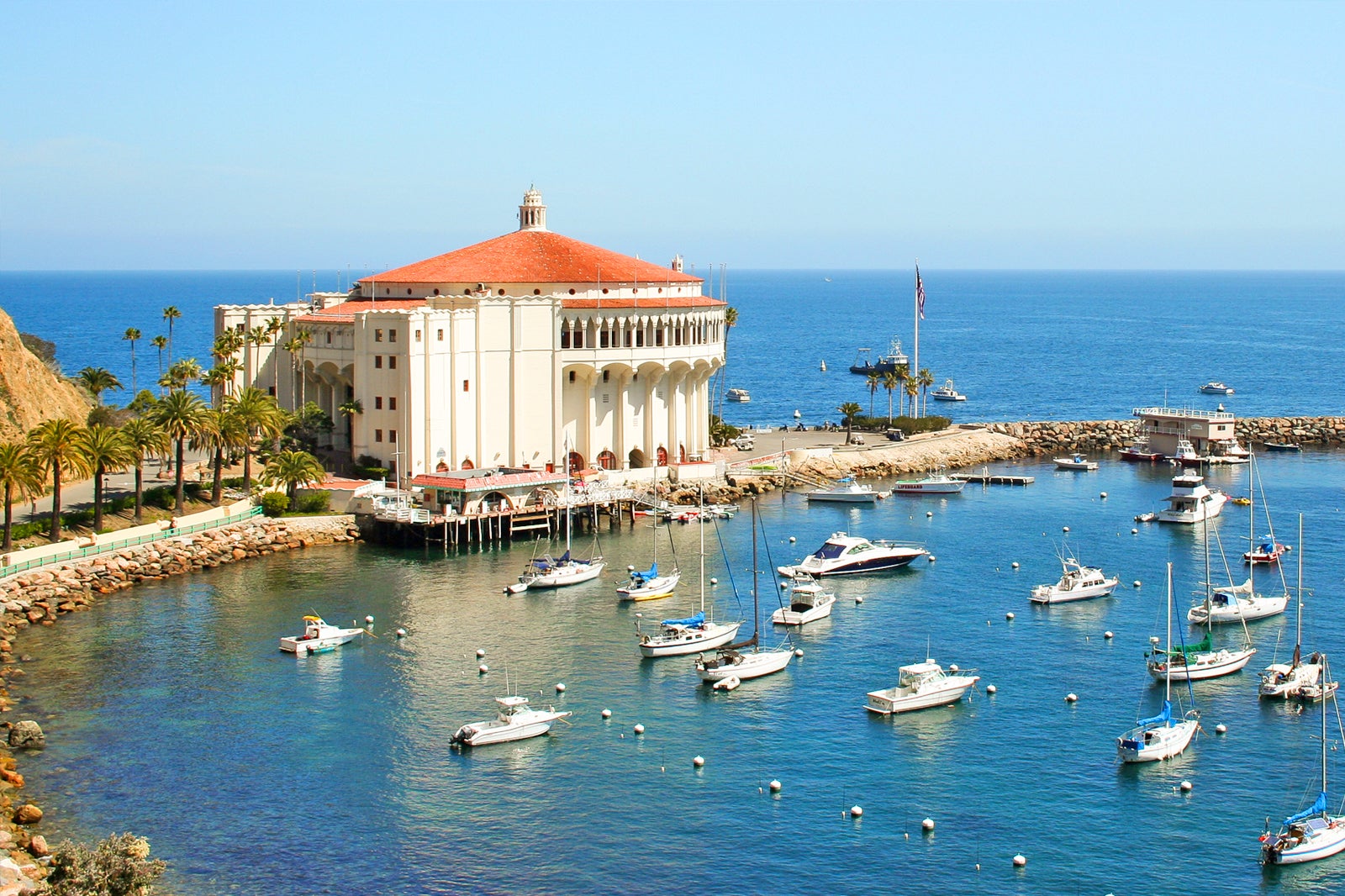 10 Best Things to Do on Catalina Island - Enjoy Beaches, Seafood ...