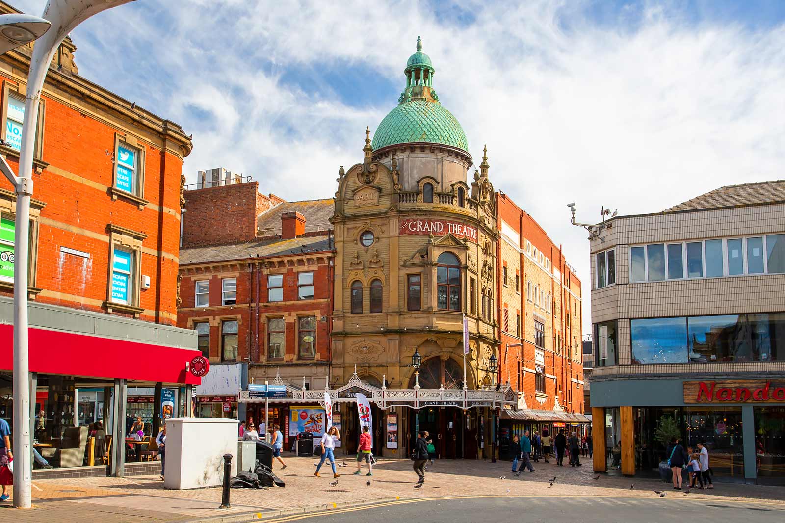 12 Best Nightlife Experiences in Blackpool - Where to Go at Night in ...