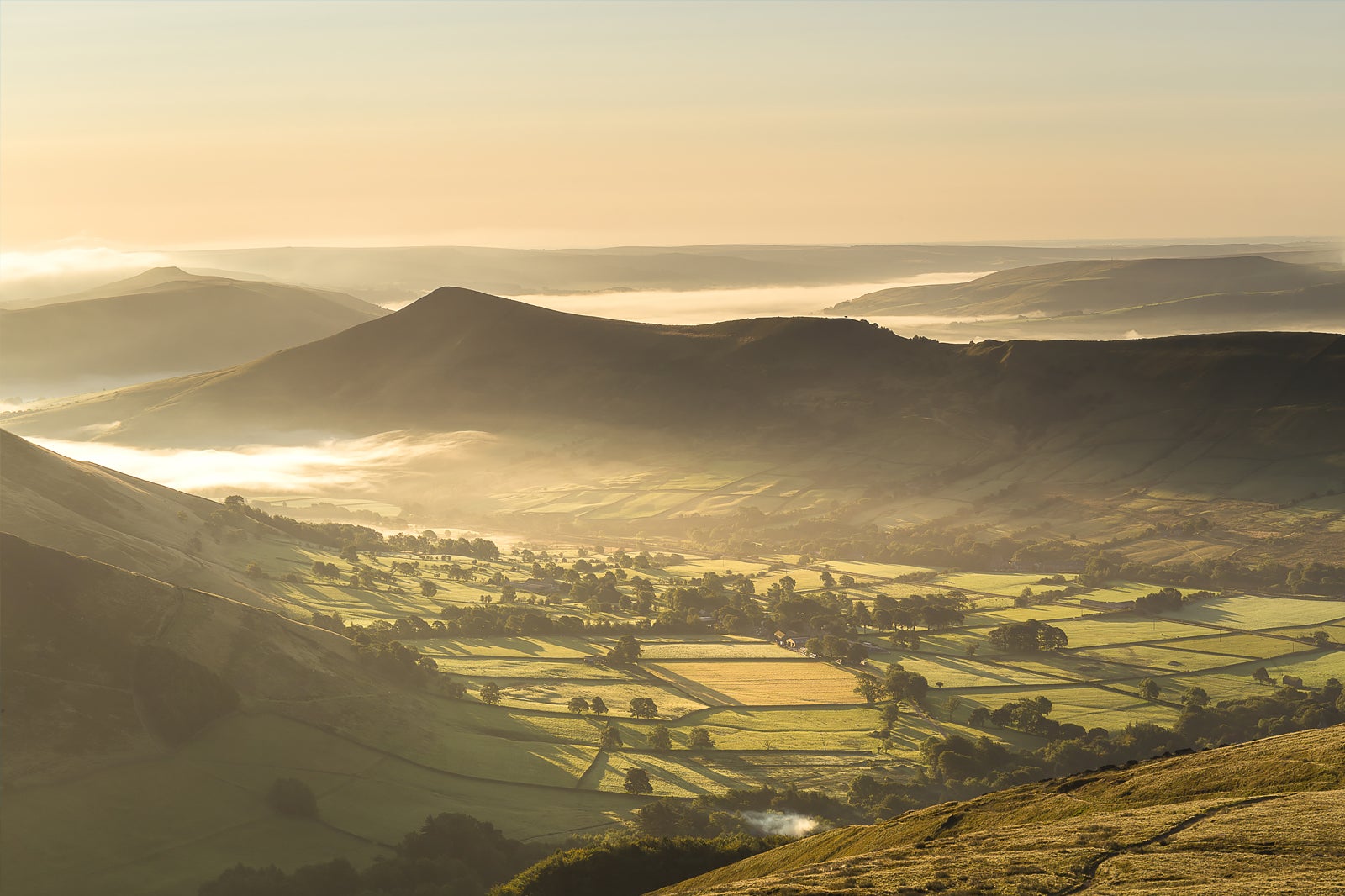 11 Picturesque Towns and Villages in the Peak District - Take a Road ...