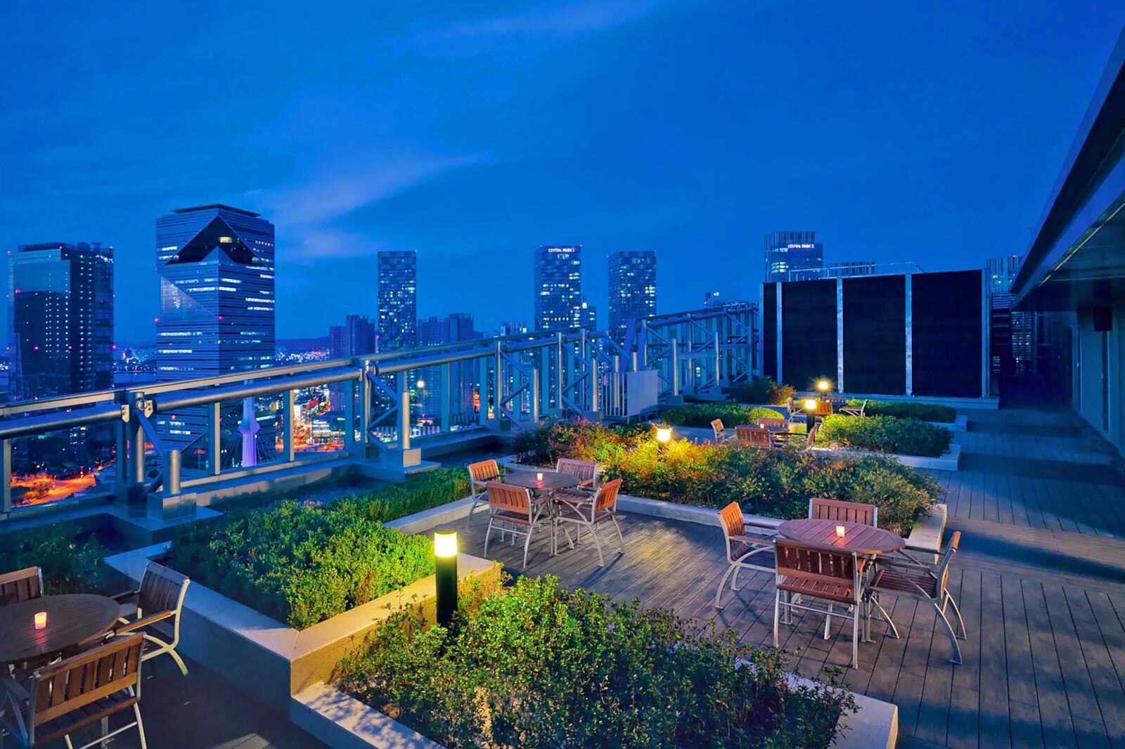 9 Best Bars, Live Music, and Nightclubs in Incheon - Where to Party at ...