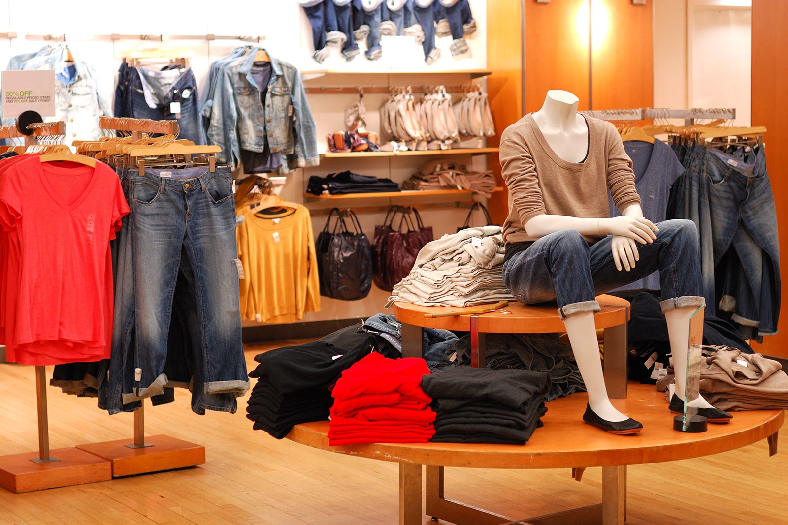 10 melhores lugares para fazer compras no Guarujá - Onde ir e o que ...