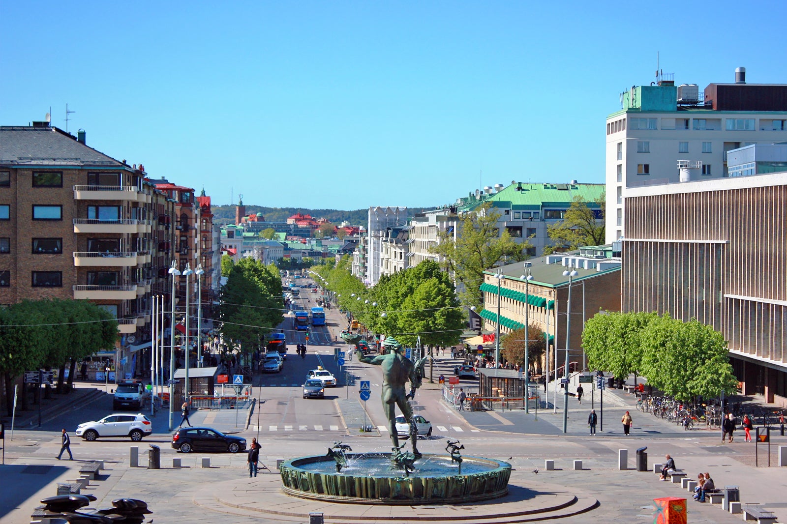 Avenyn i Göteborg - Esplanad med kultur, nattliv, restauranger och ...