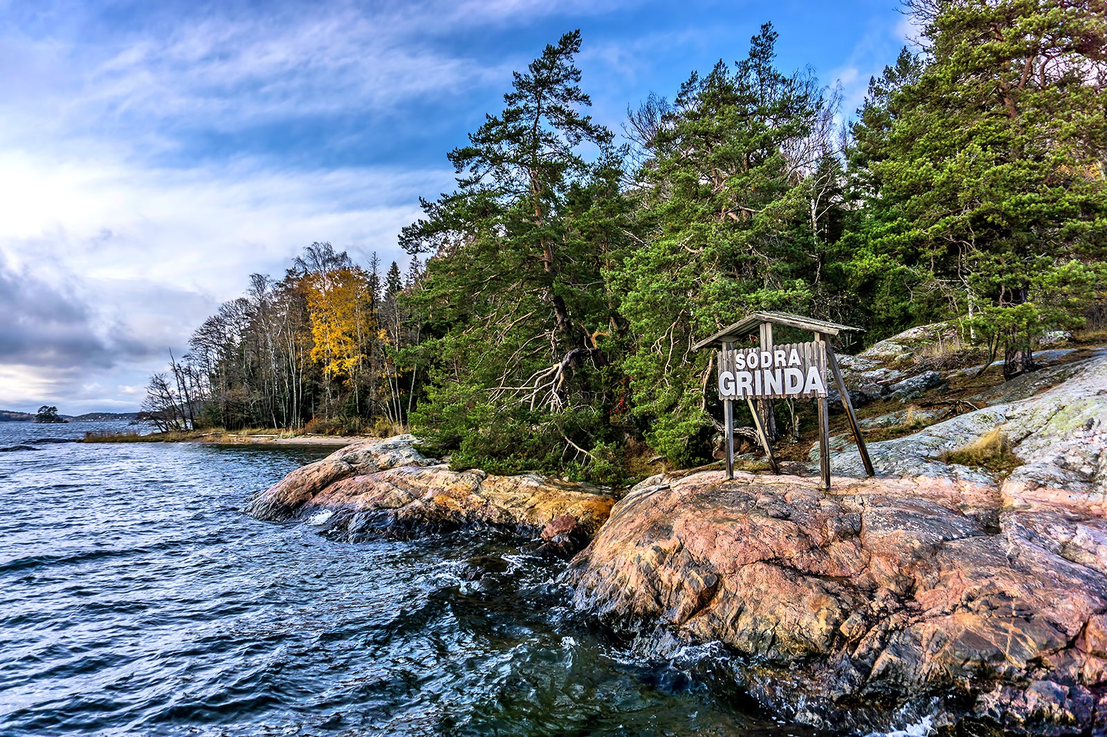 Grinda i Stockholms skärgård - Sol, bad och aktiviteter på ...
