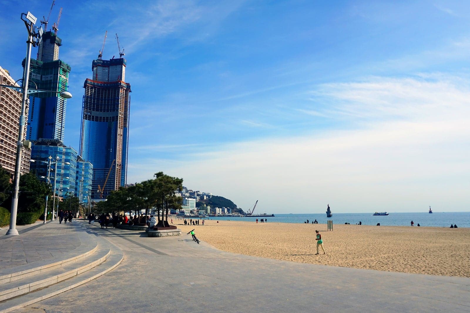 부산 해운대 사계절 내내 즐거움이 가득한 해수욕장 Go Guides