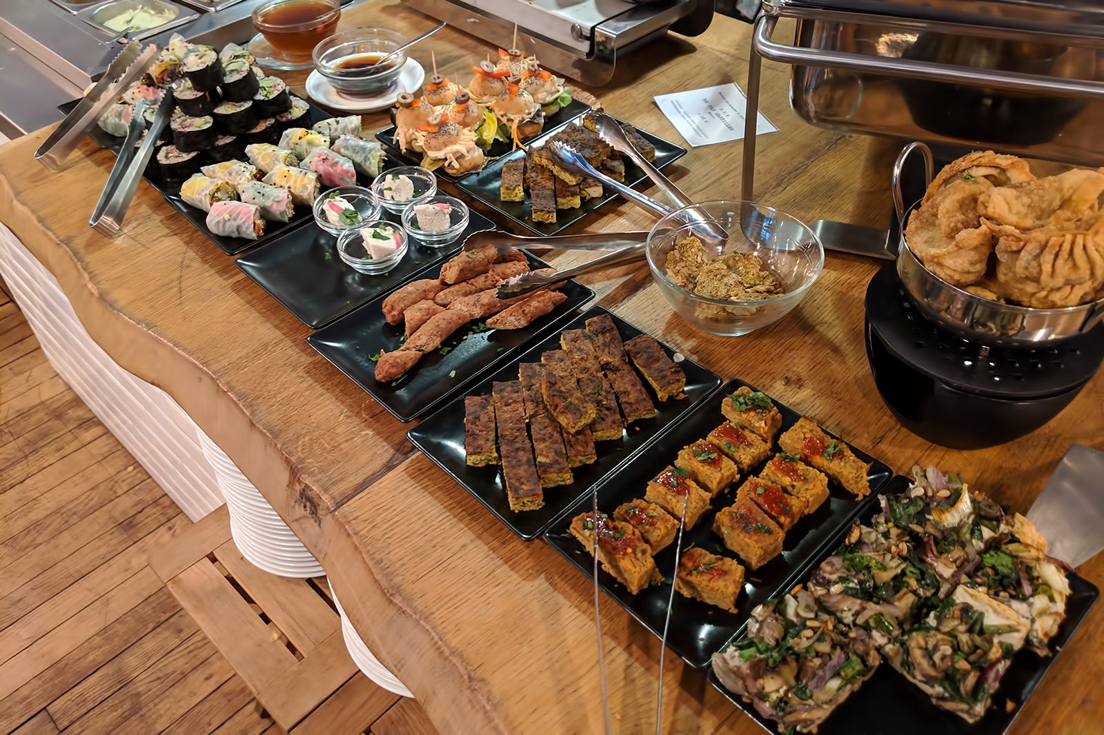 10 Places Where Locals Love to Eat in Paris - What are Paris's Best ...