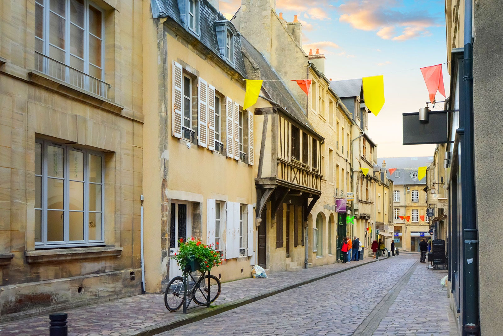 10 Best Towns and Resorts in Normandy - Where to Stay in Normandy? - Go ...