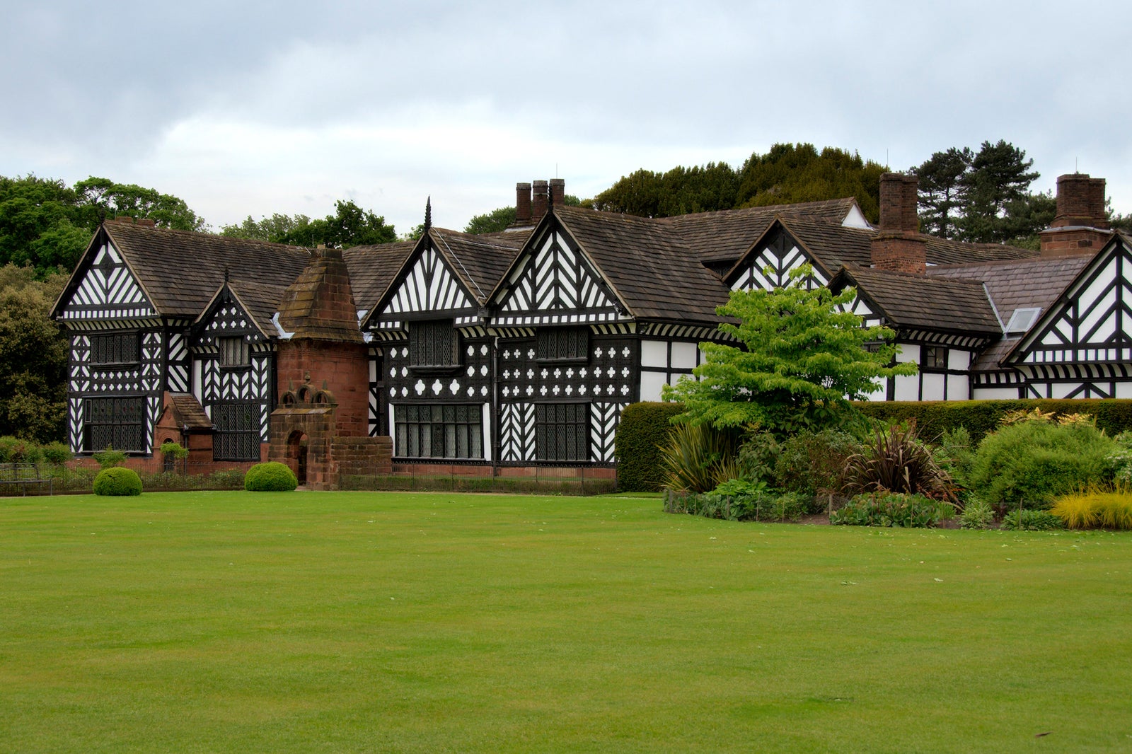 Speke Hall in Liverpool - A Centuries-Old Manor House with a Chequered ...