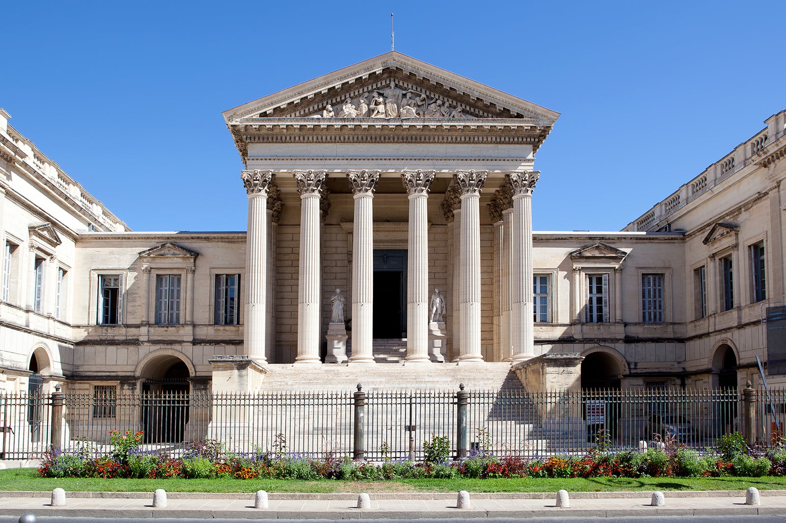10 Iconic Buildings and Places in Montpellier - Discover the Most ...