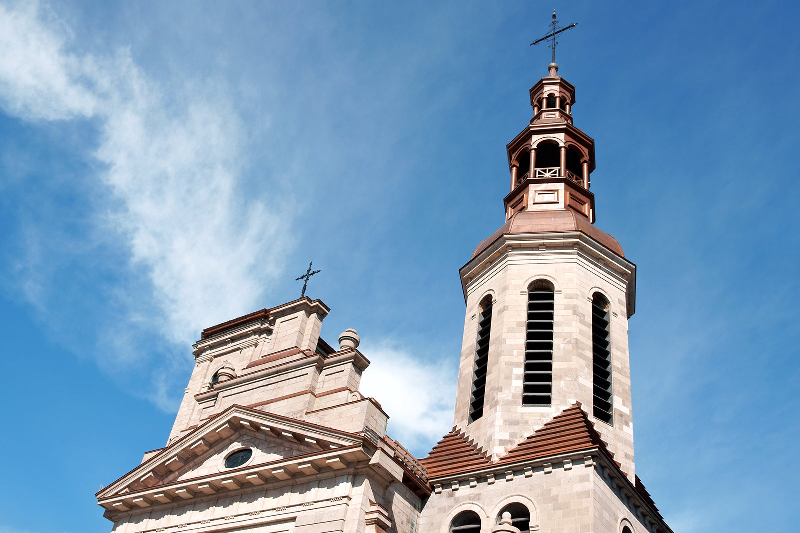 10 Iconic Buildings and Places in Quebec City - Discover the Most ...