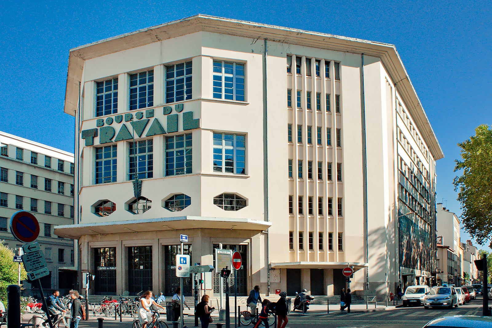 10 Best Places to See Live Music in Lyon - Where to See a Concert in ...