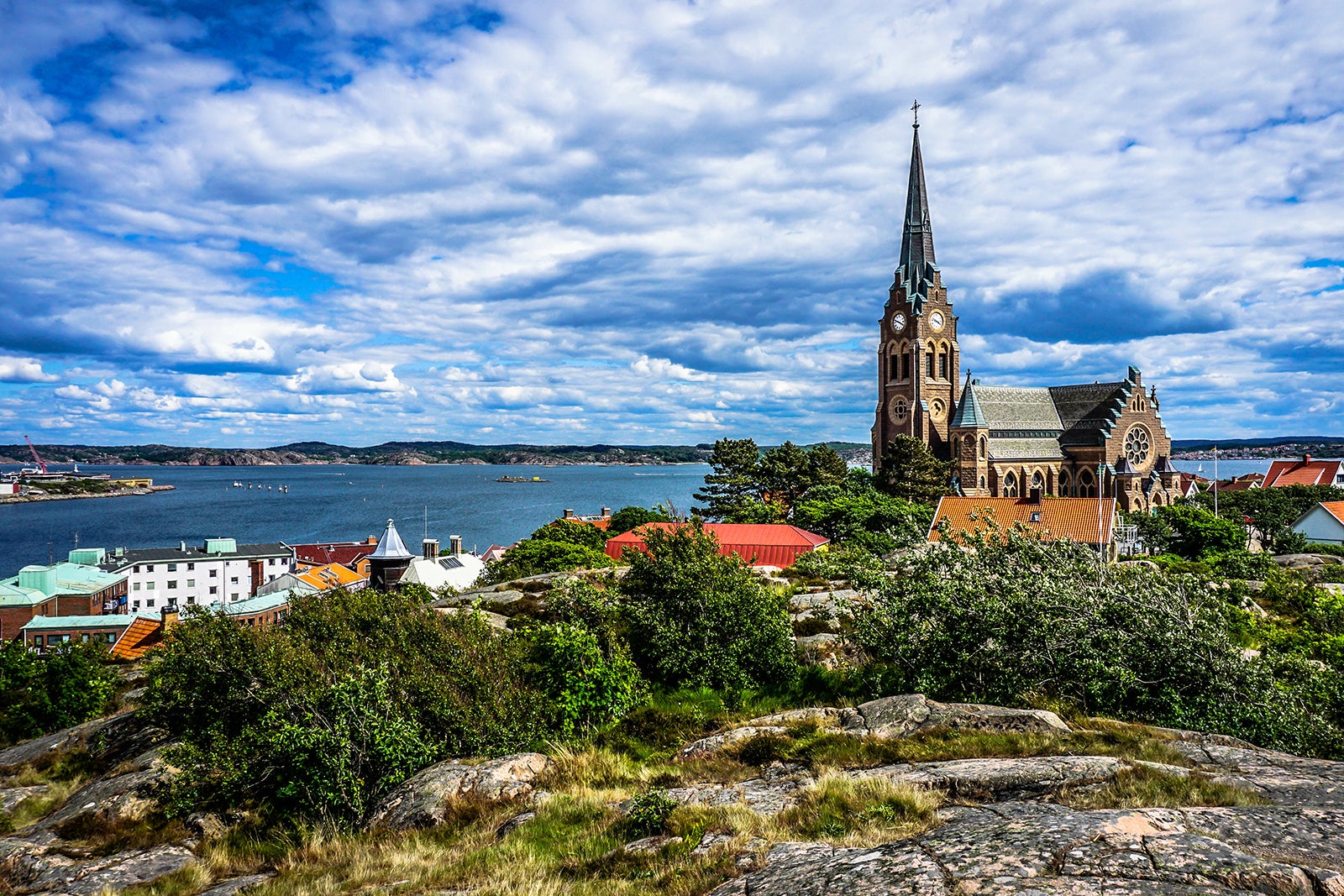 Orust nära Göteborg - Hav, skog, mat, bad, kultur och små ...