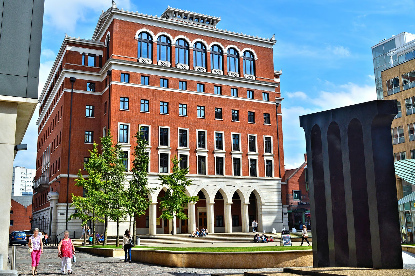 Brindley Place in Birmingham - Enjoy Local Theatre and Delicious ...