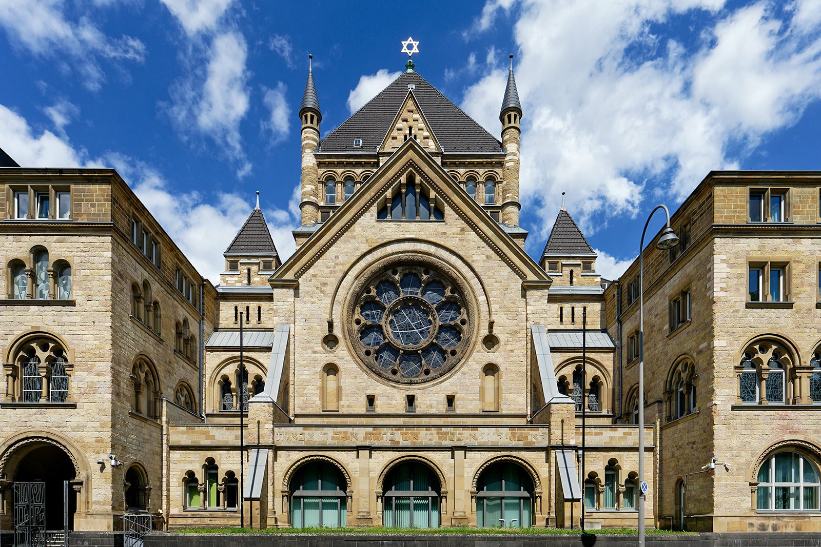 10 Iconic Buildings and Places in Cologne - Discover the Most Famous ...