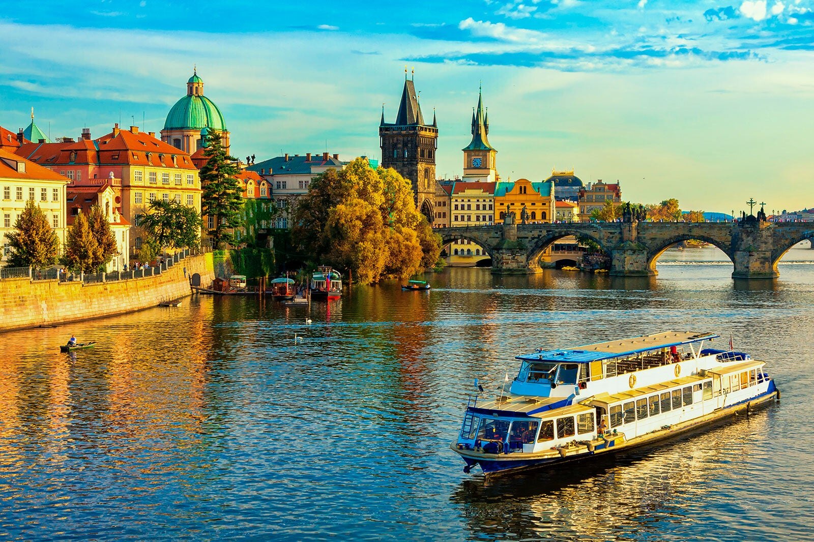 10 Best Things to Do in Prague at Christmas - Make the Most of Your ...