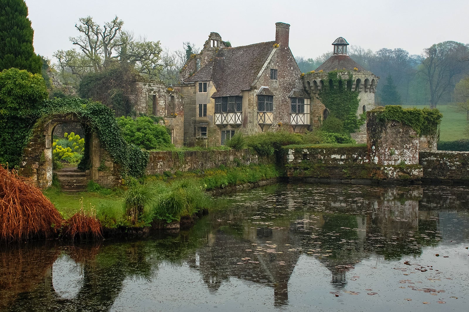 10 Best Castles in and Around London - What are the Most Famous Castles ...