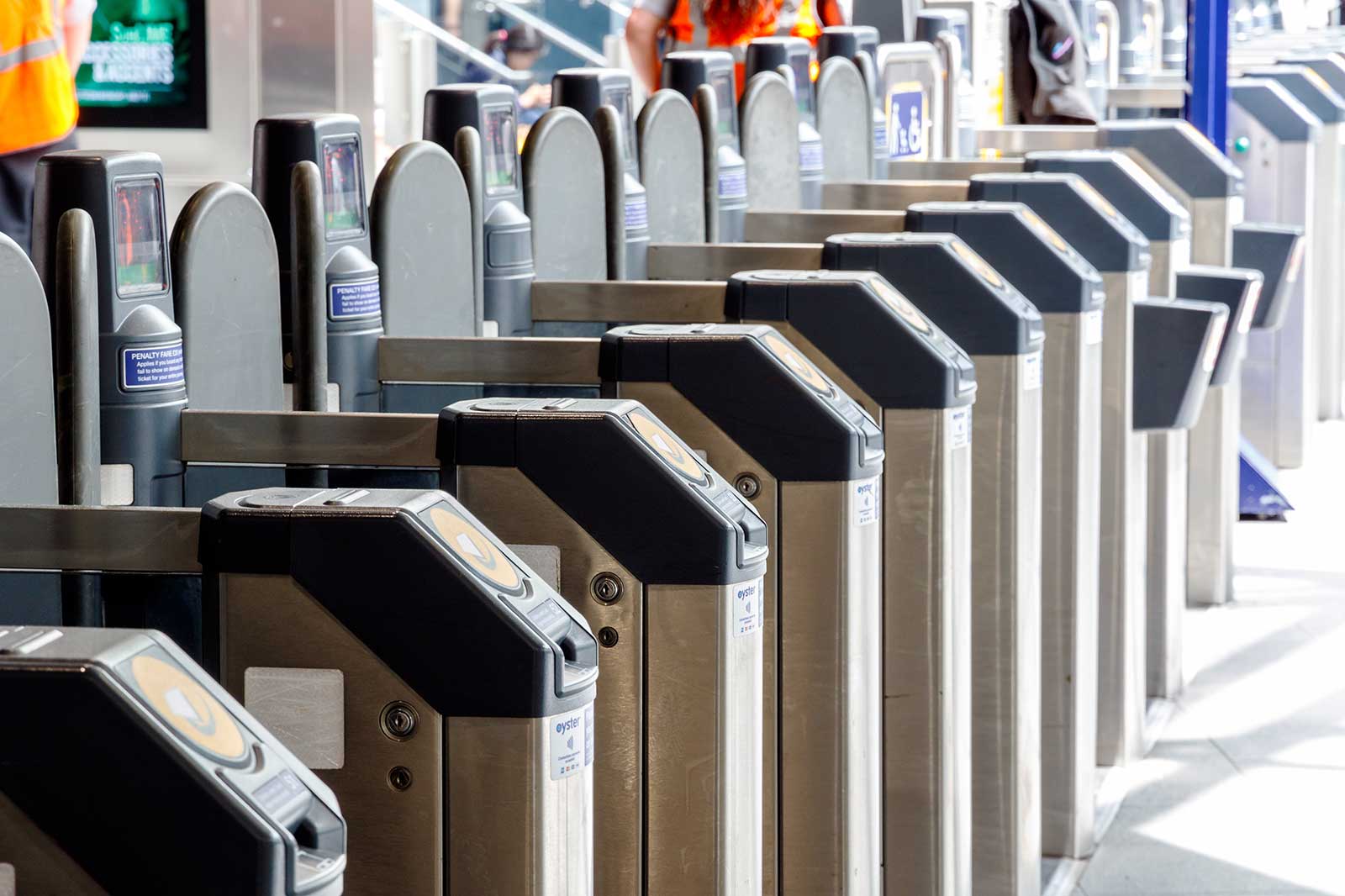 10 Main Tube Stations in London - What Are the Best Attractions to ...