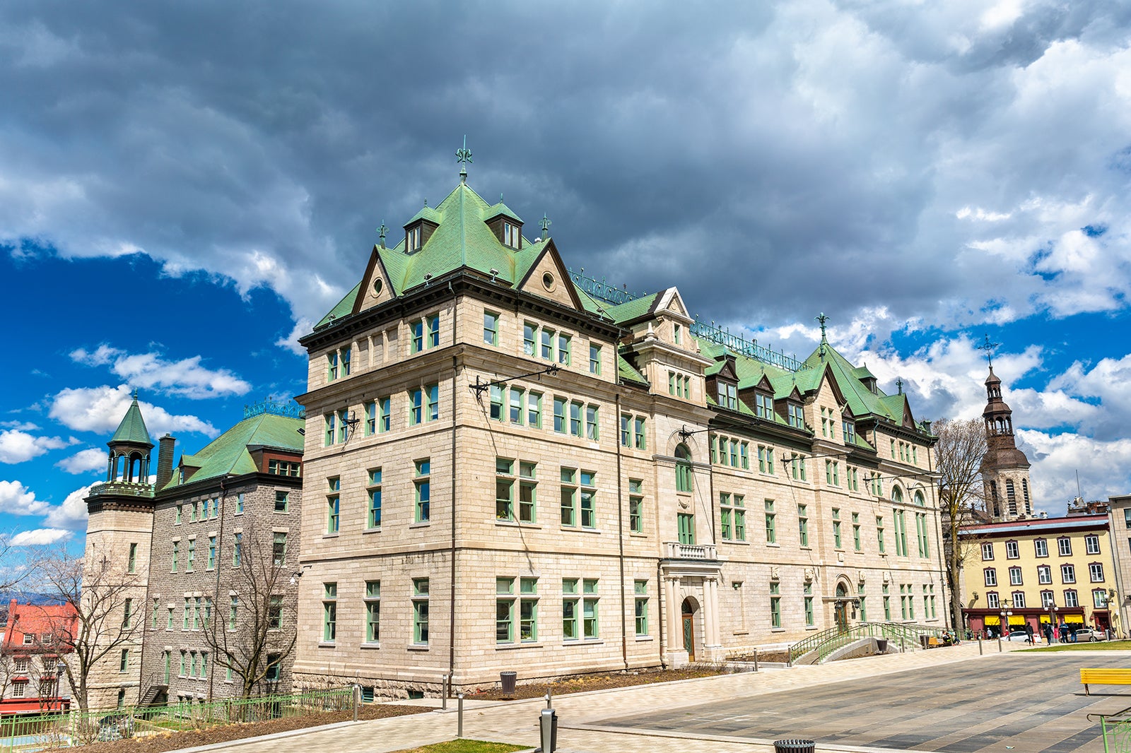 10 Iconic Buildings and Places in Quebec City - Discover the Most ...