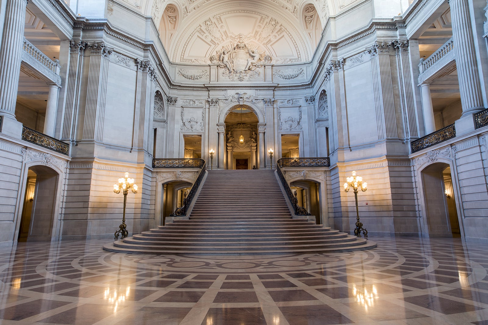 Are Dogs Allowed Inside San Francisco City Hall