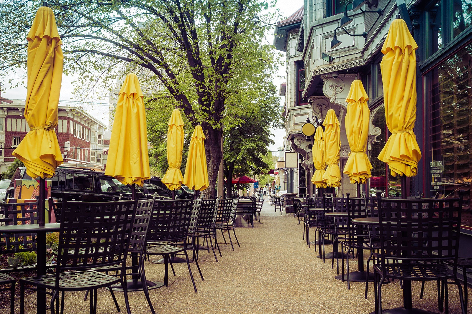 10 Most Popular Neighbourhoods in Calgary - Where to Stay in Calgary ...