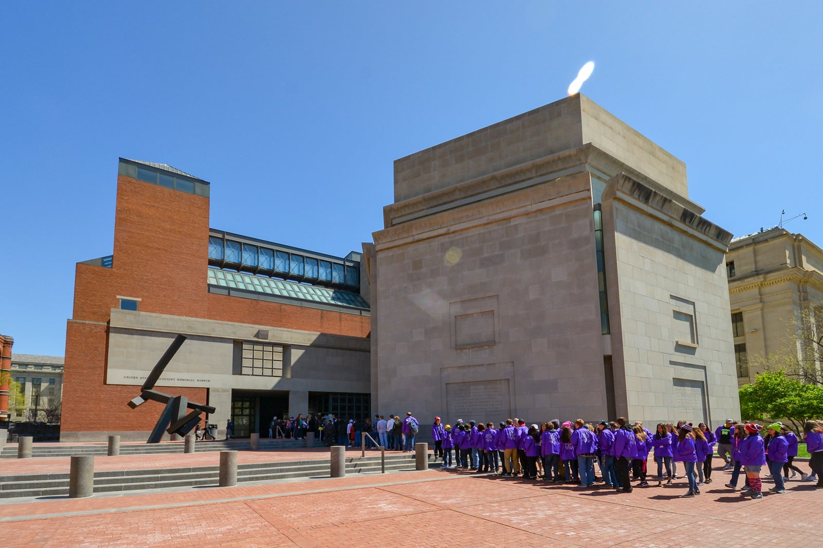 US Holocaust Memorial Museum in Washington DC - Visit a Museum ...