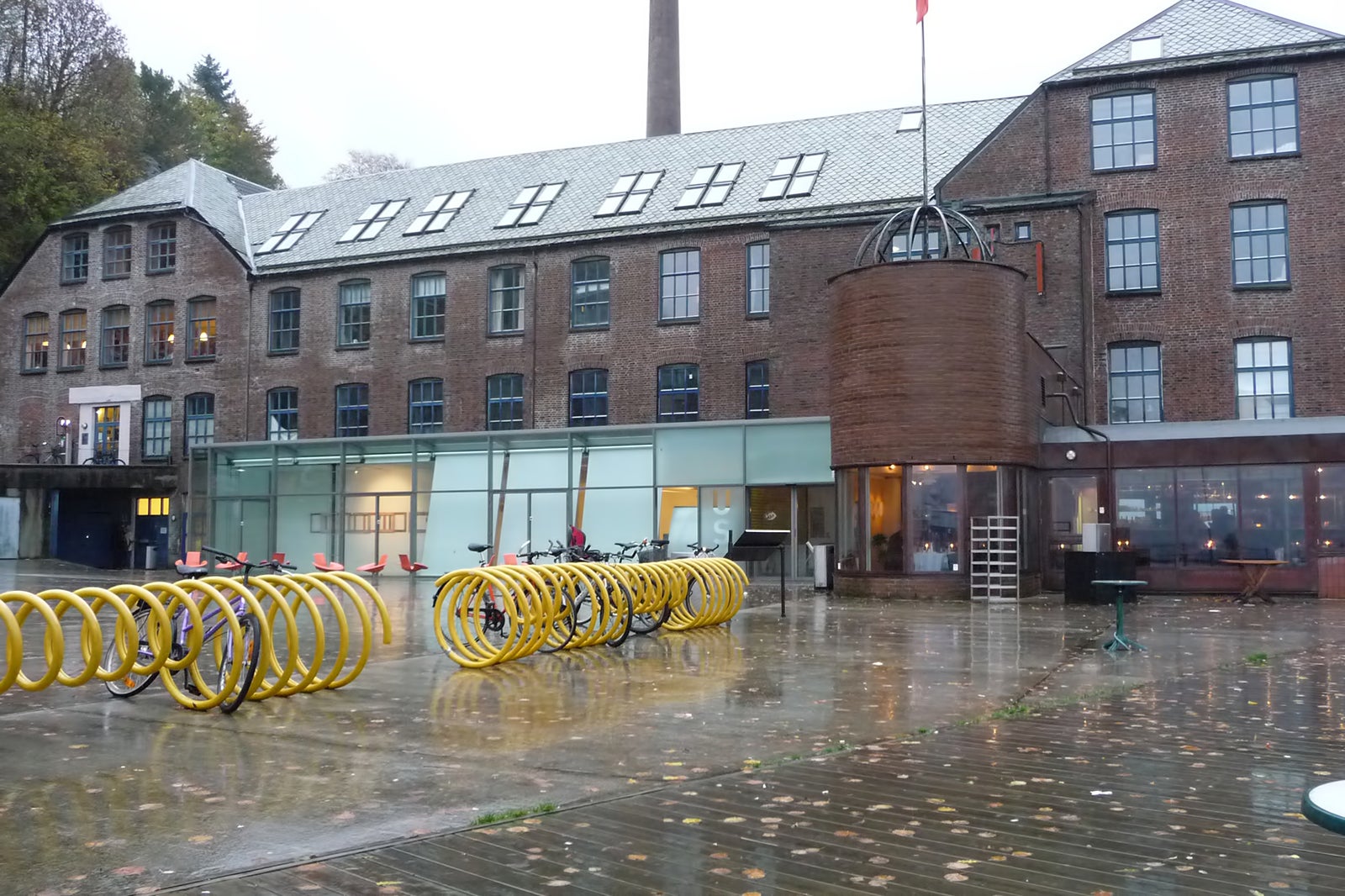 USF Verftet i Bergen - Besøk byens største konsertsted og scenehus – Go ...