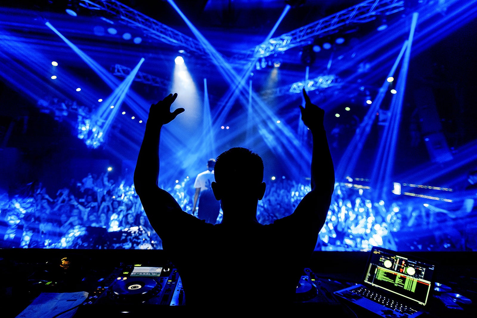 10 Best Nightclubs in Lisbon - Where to Party at Night in Lisbon? – Go ...