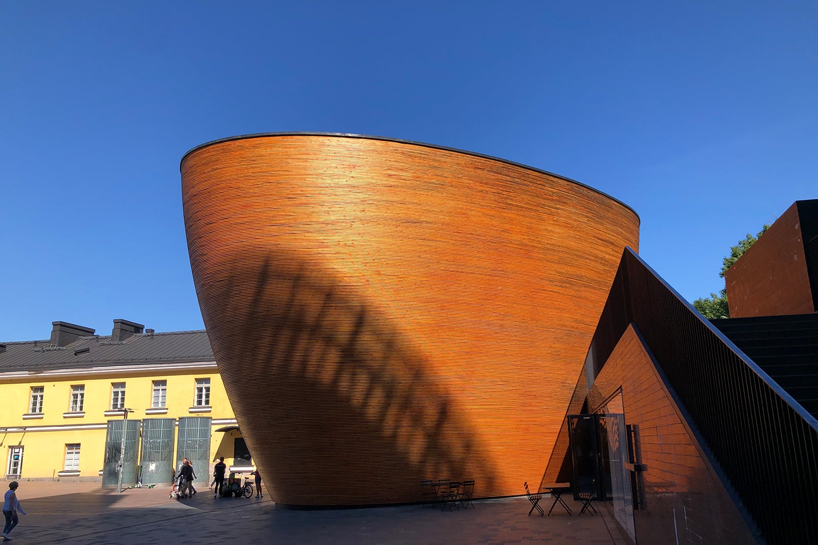 Kampin kappeli - Moderni hiljentymispaikka Narinkkatorilla – Go Guides