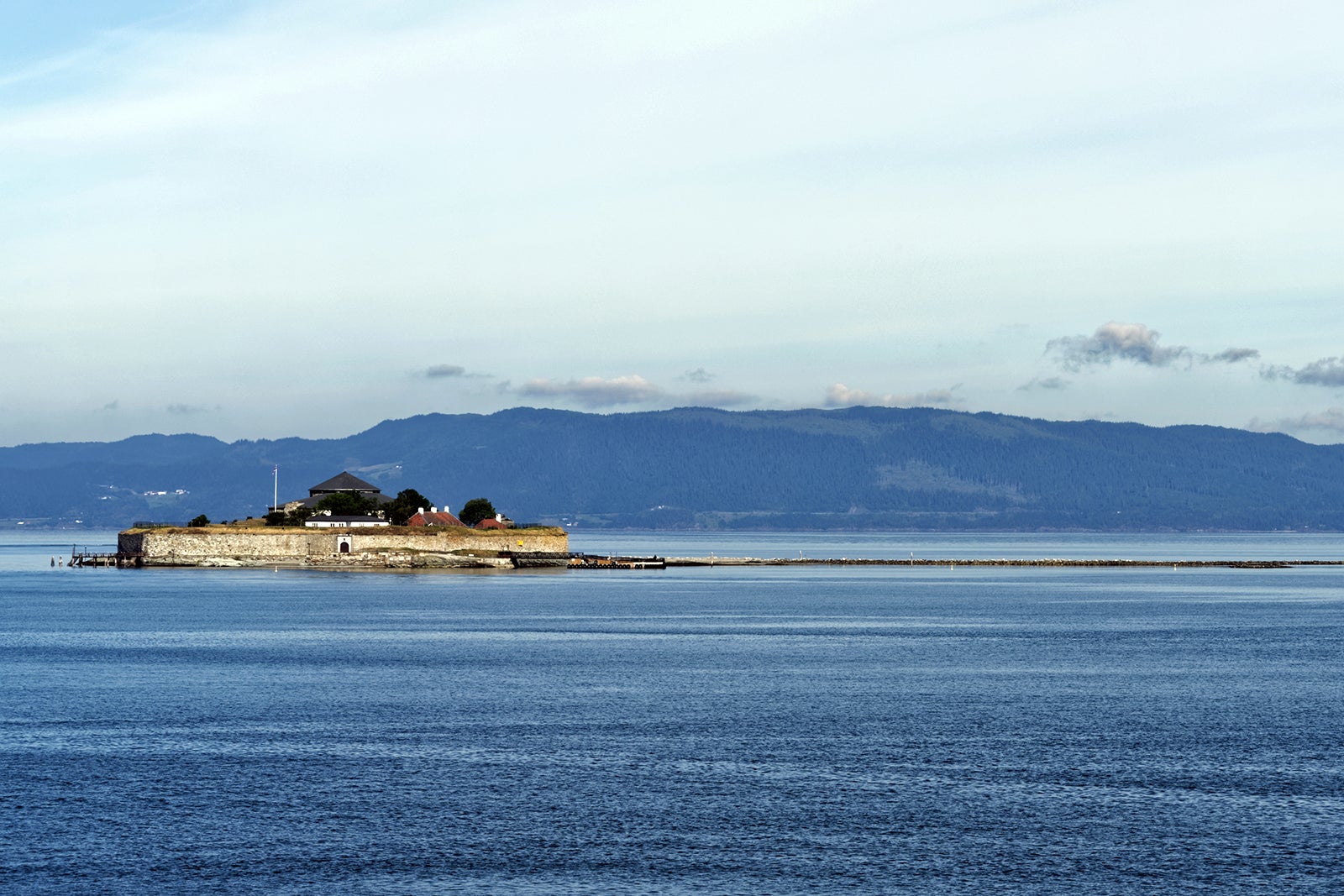 Munkholmen - En historisk øy i Trondheimsfjorden – Go Guides