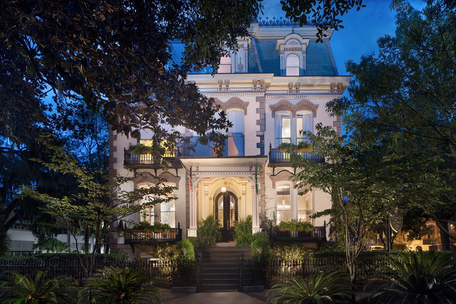 10 Haunted Places to Explore in Savannah - What to Do in Savannah that ...