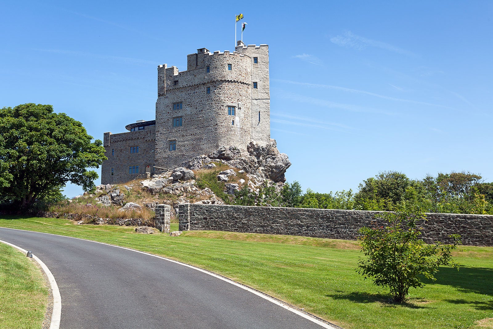 7 Castle Hotels in Wales with an Epic Story - Iconic Welsh Castles You ...