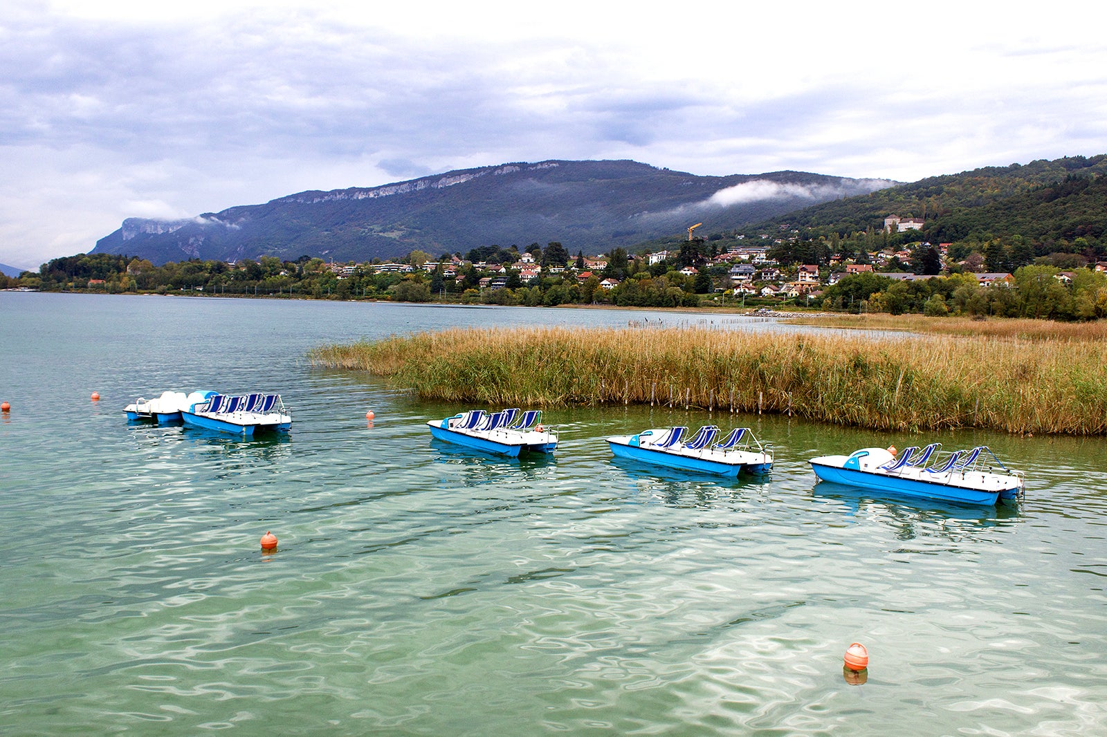 The 10 Most Beautiful Natural Sites in the French Alps - Recharge Your ...