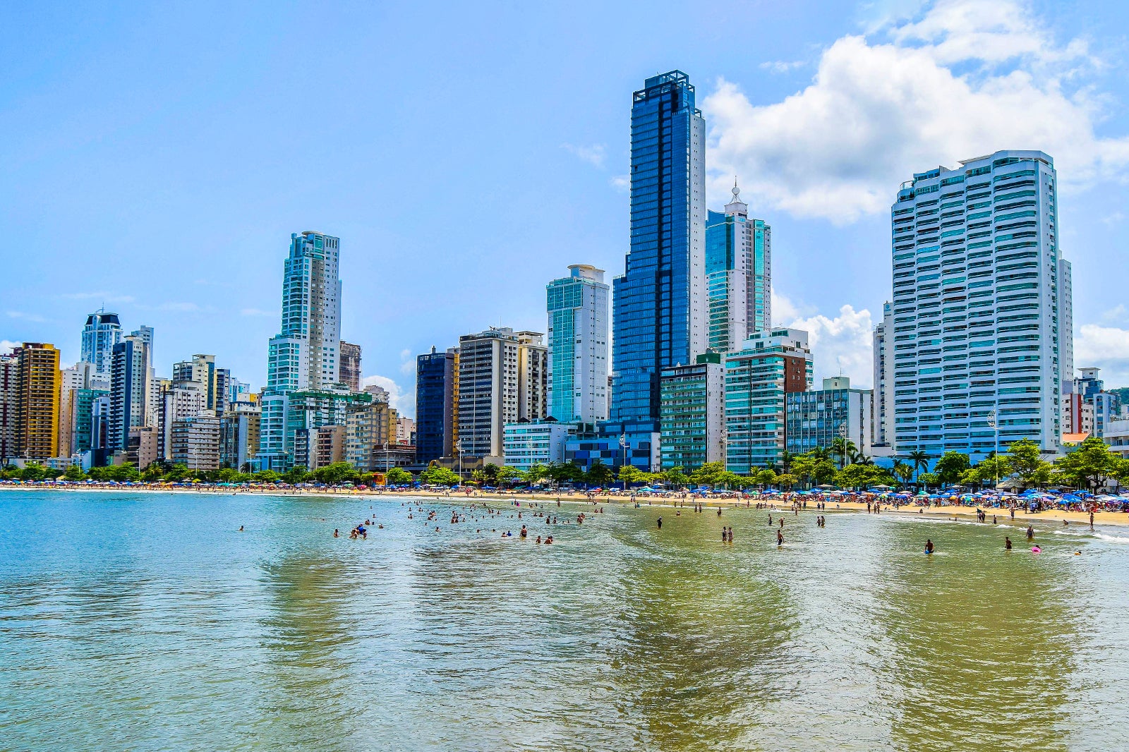 9 melhores praias em Balneário Camboriú - Qual é a praia mais famosa em ...