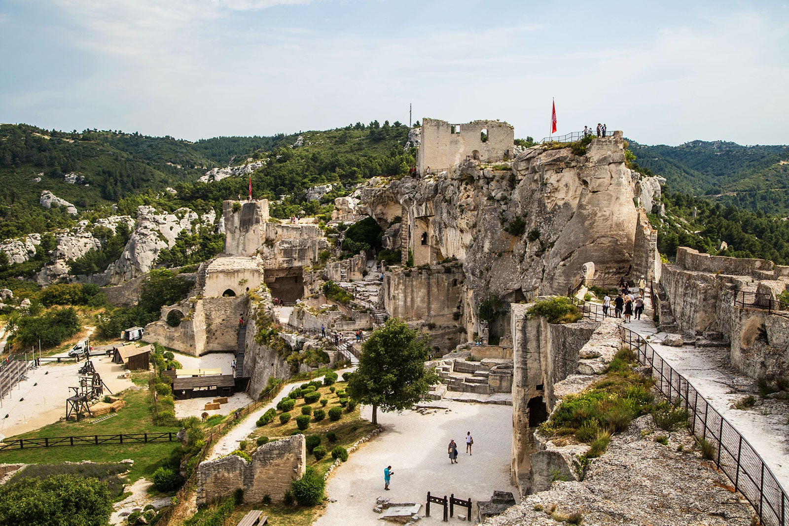 10 Must-See Castles and Châteaus in Provence - What is the Most Popular ...