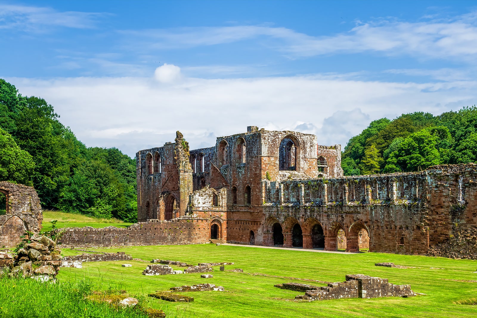10 Best Castles and Ancient Ruins in the Lake District - Discover the ...