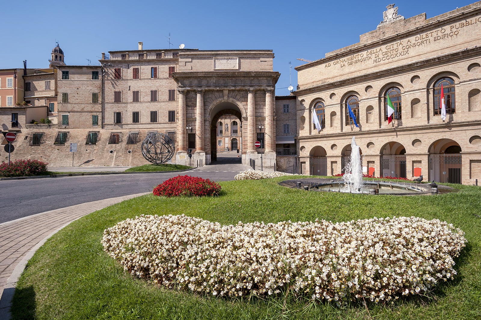 9 Unmissable Experiences in Marche - Marvels of Art and Nature Among ...