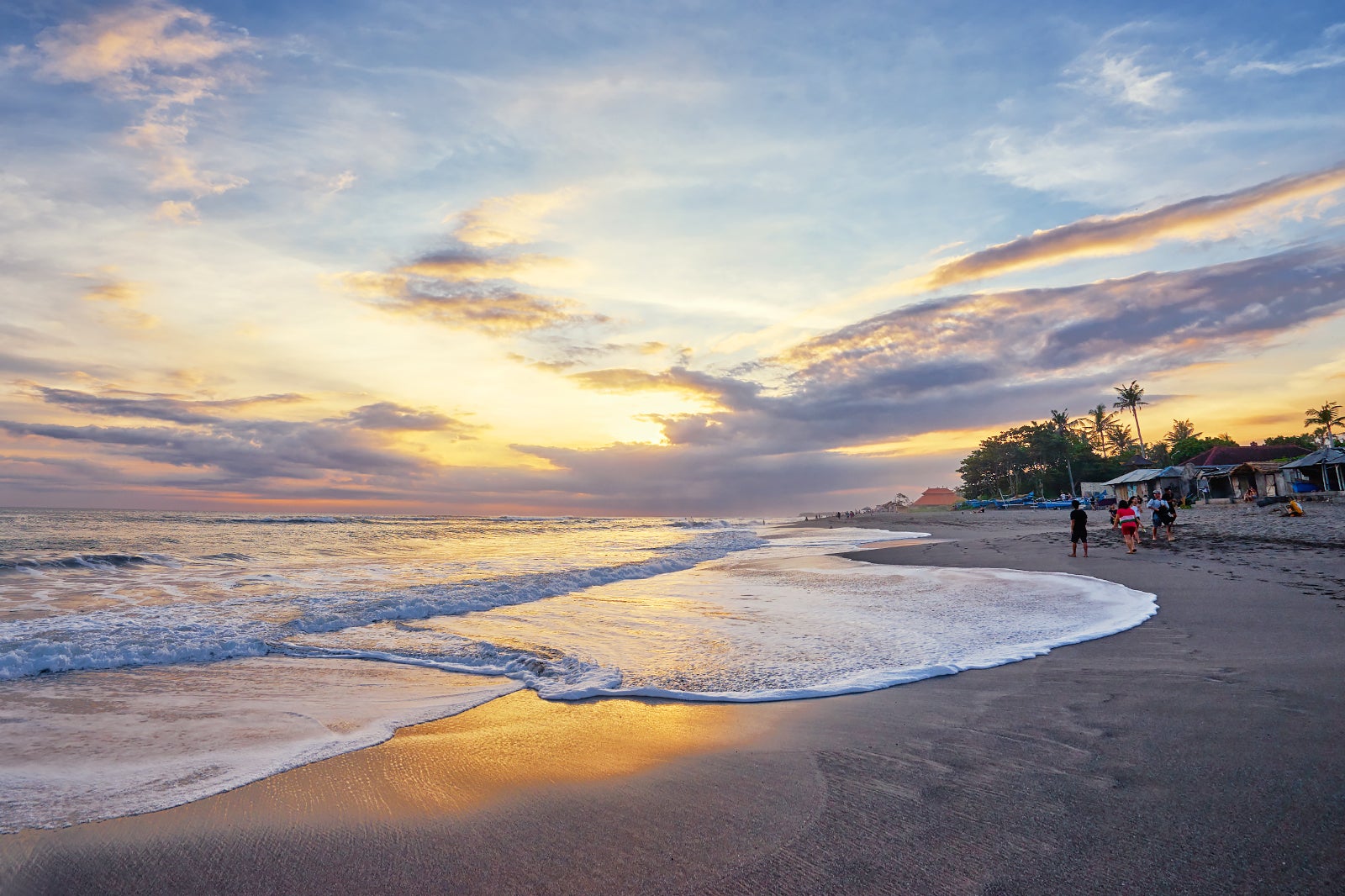 Nightlife in Kerobokan - Kerobokan travel guide - Go Guides