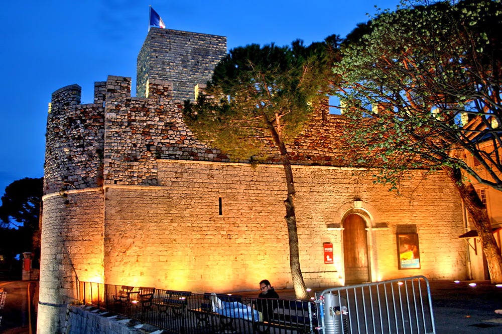 Musée de la Castre in Cannes - Visit a Monastic Museum atop a Medieval ...