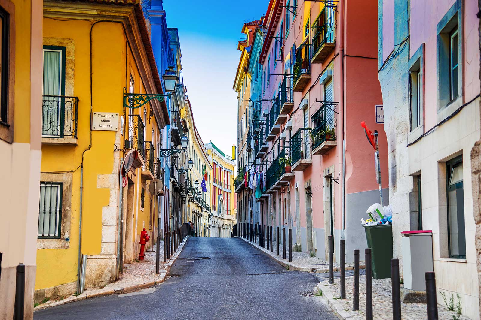 10 Best Porto Nightlife - Where to Go in Porto at Night? – Go Guides