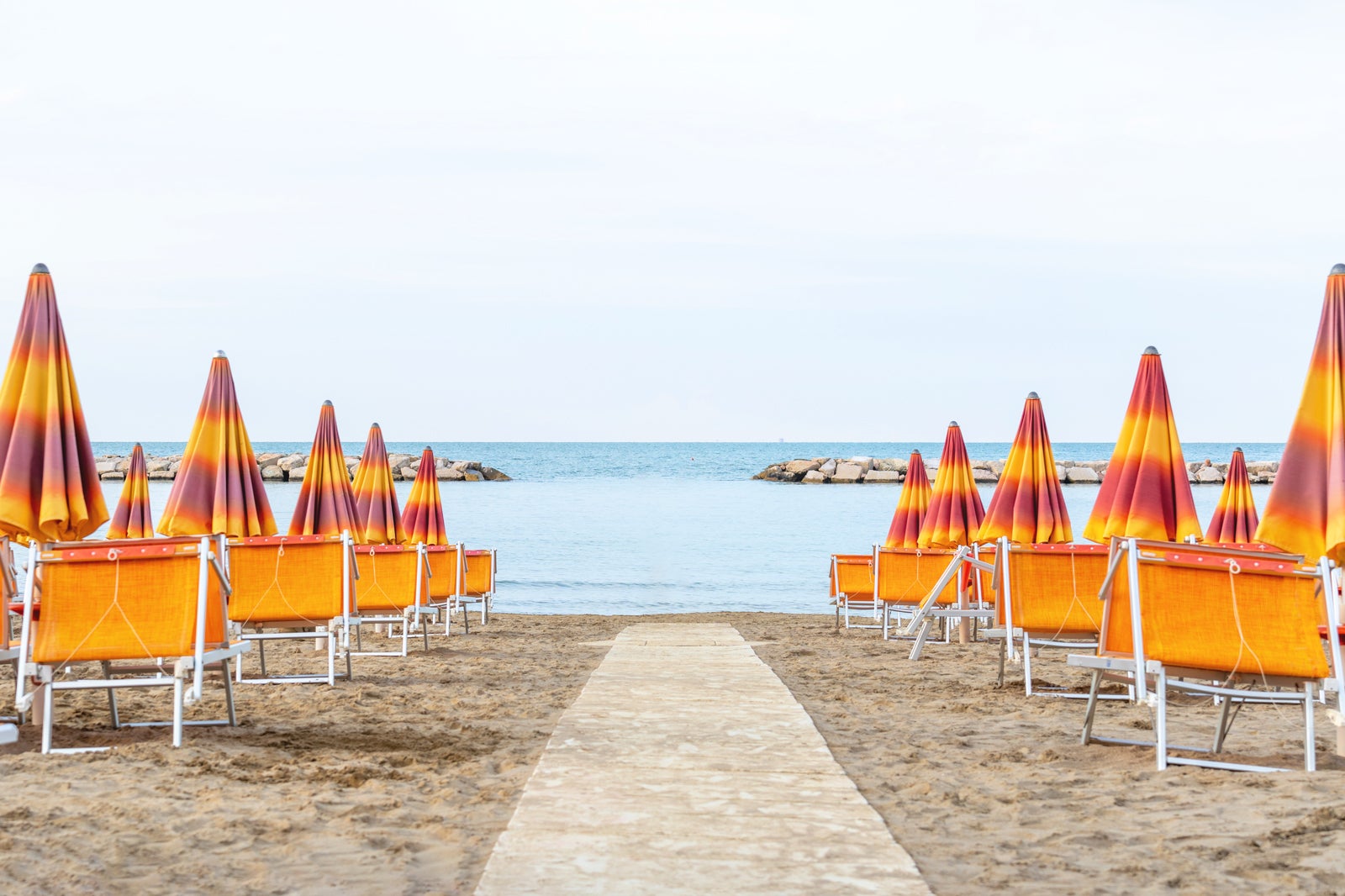 10 Best Beach Clubs in Naples - Where to Go in Naples at Night? – Go Guides