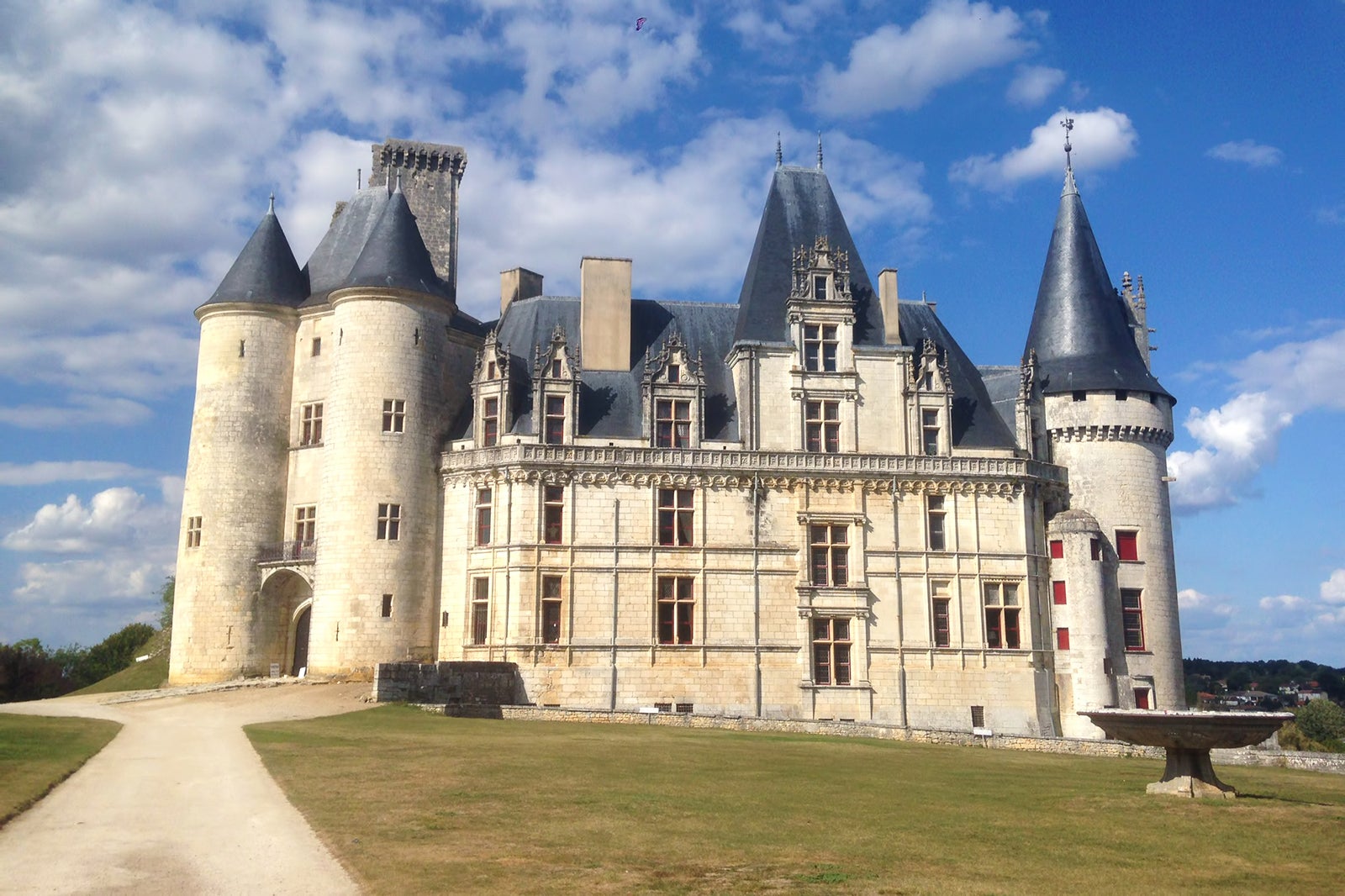 10 Best Things to Do this Summer in Poitou-Charentes - Make the Most of ...