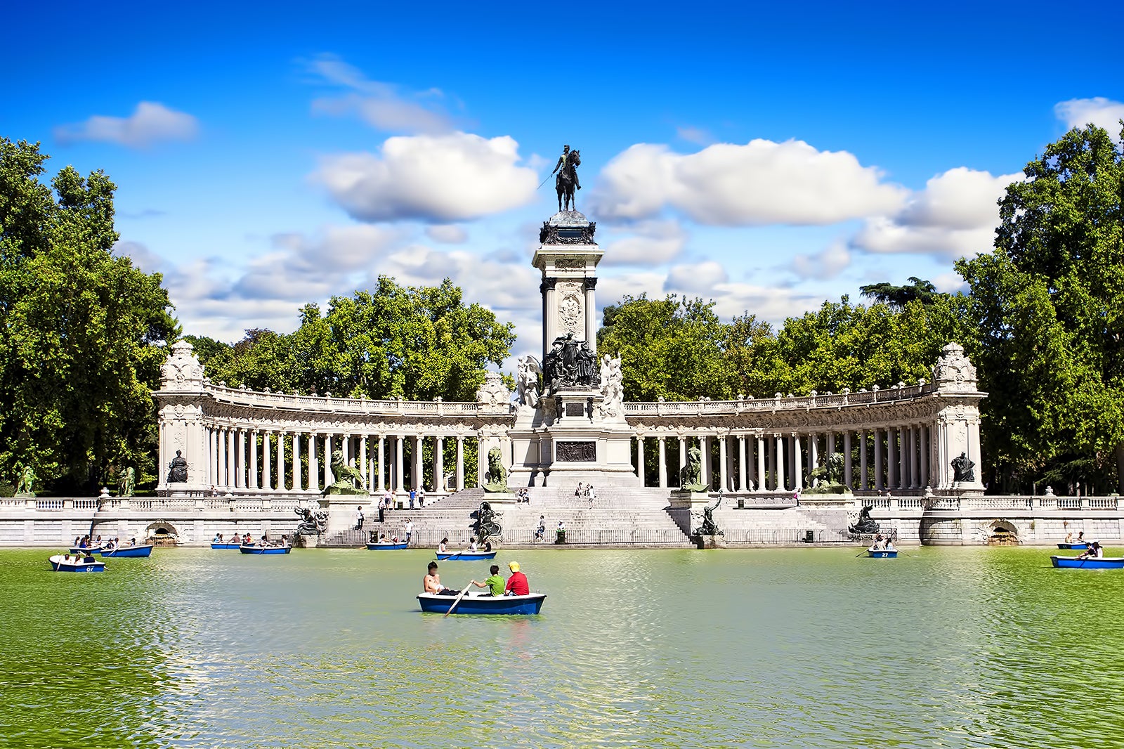 El Retiro Park In Madrid Relax In A Historic Park Known For