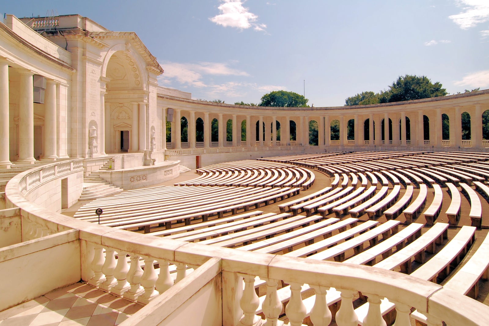 Arlington National Cemetery in Washington DC - Pay Your Respects to ...