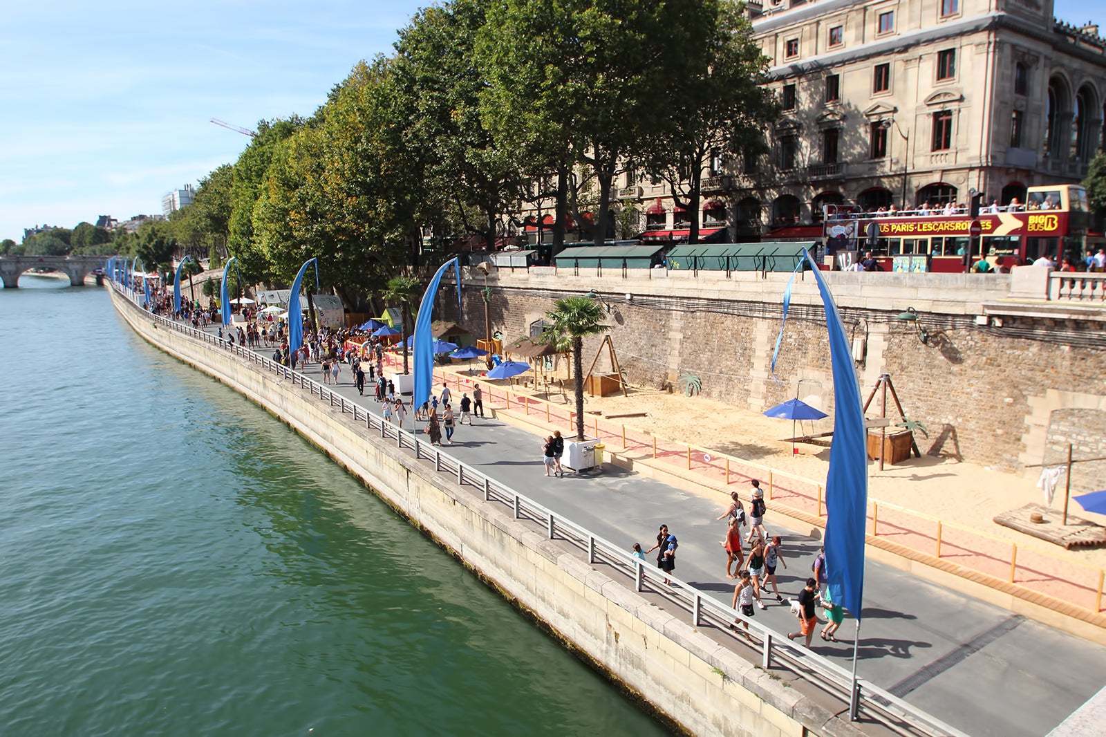 Paris-Plages - Experience an Urban Beach on the Shores of the Seine ...