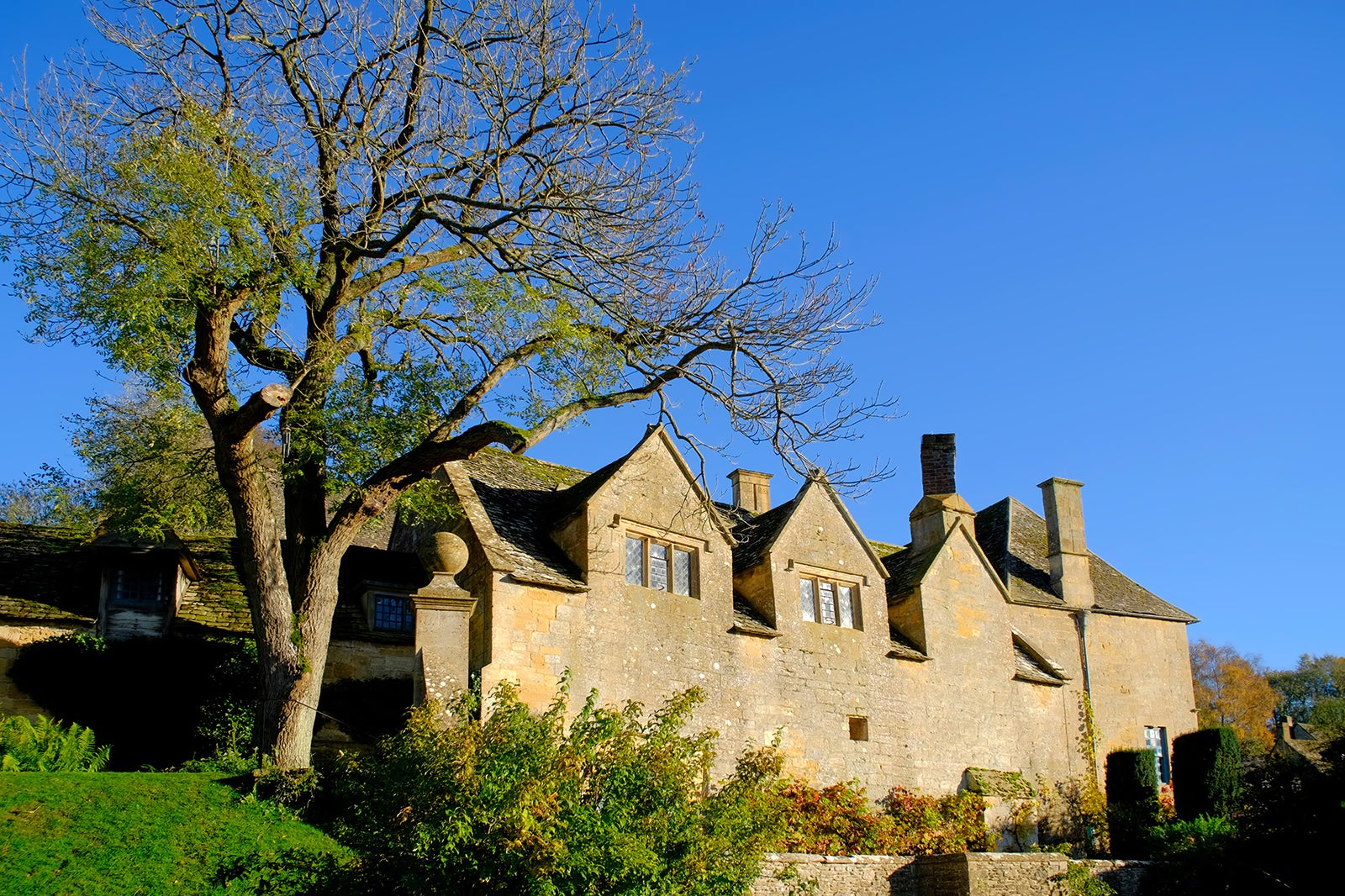 10 Best Castles and Ancient Ruins in the Cotswolds - Step Back into the ...