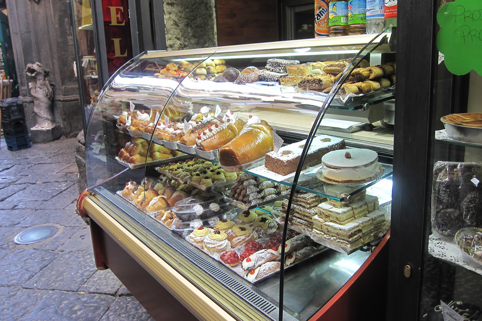 10 Best Places to Go Shopping in Naples - Where to Shop in Naples and ...