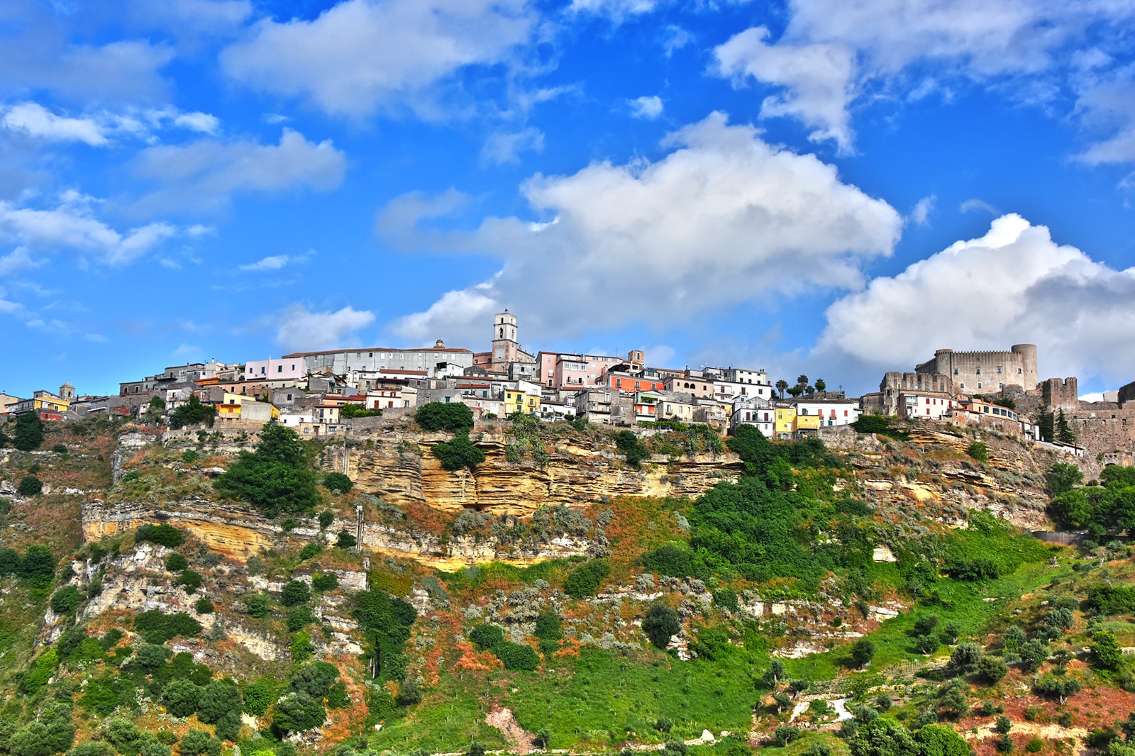 10 Fairy-Tale Villages in Calabria - History and Myth Rub Shoulders in ...