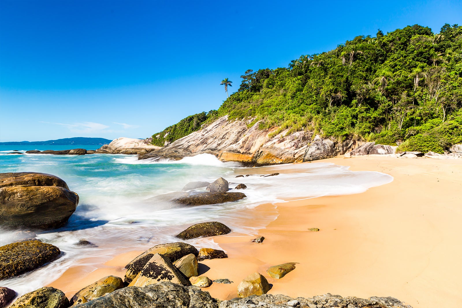 9 melhores praias em Balneário Camboriú - Qual é a praia mais famosa em ...
